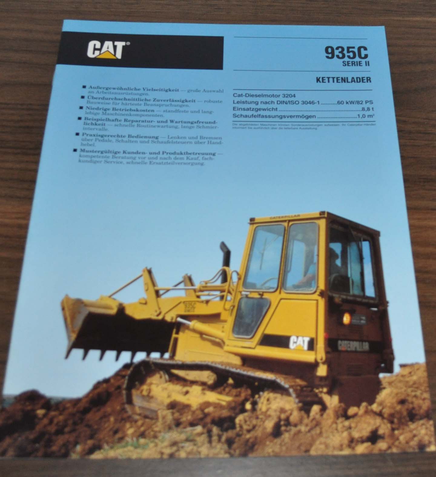 Caterpillar 935C Kettenlader Serie II Track-Type Loader Brochure ...