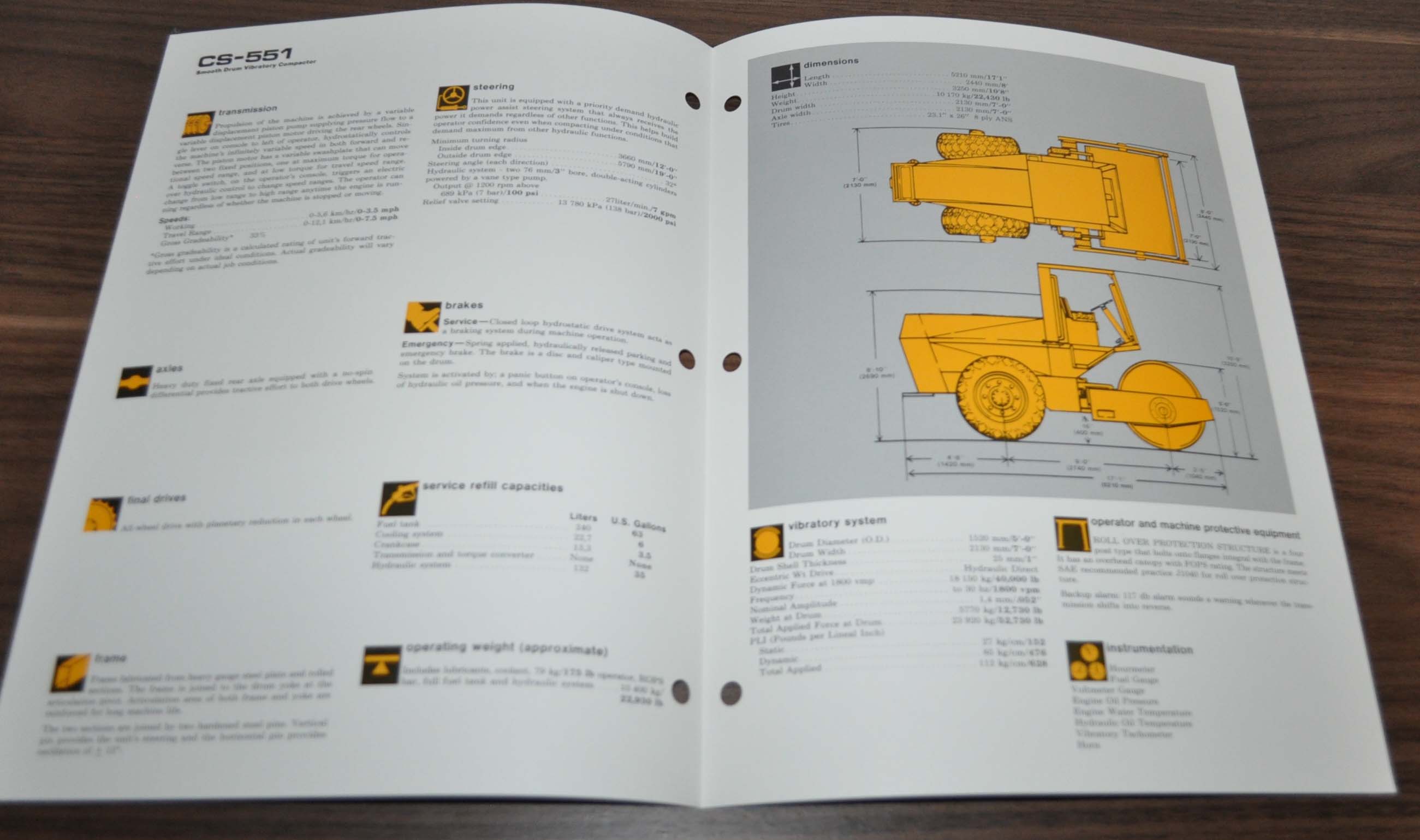 Caterpillar CS-551 Smooth Drum Vibratory Compactor Specification ...