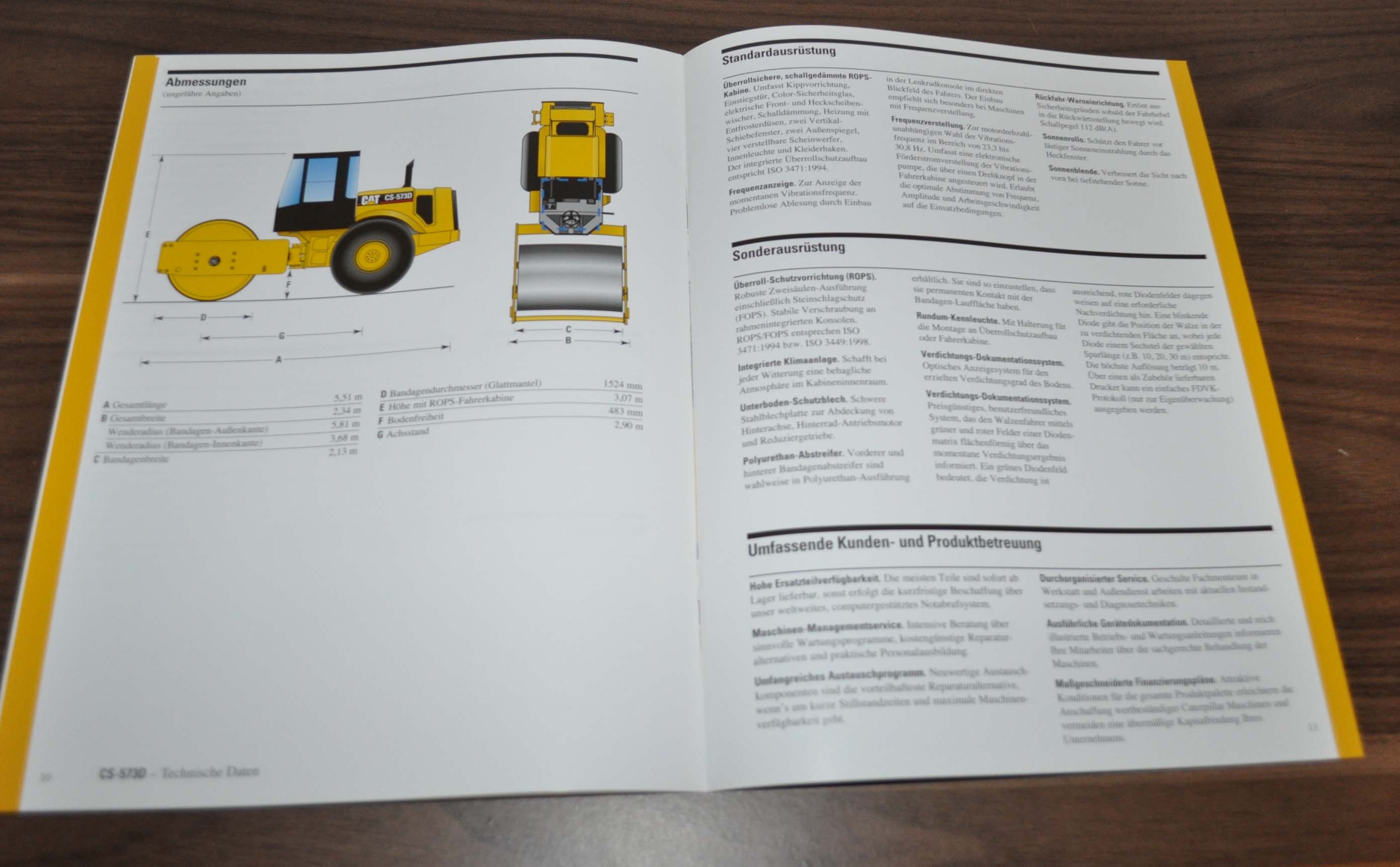 Caterpillar CS-573D Walzenzug Vibratory Soil Compactor Brochure ...