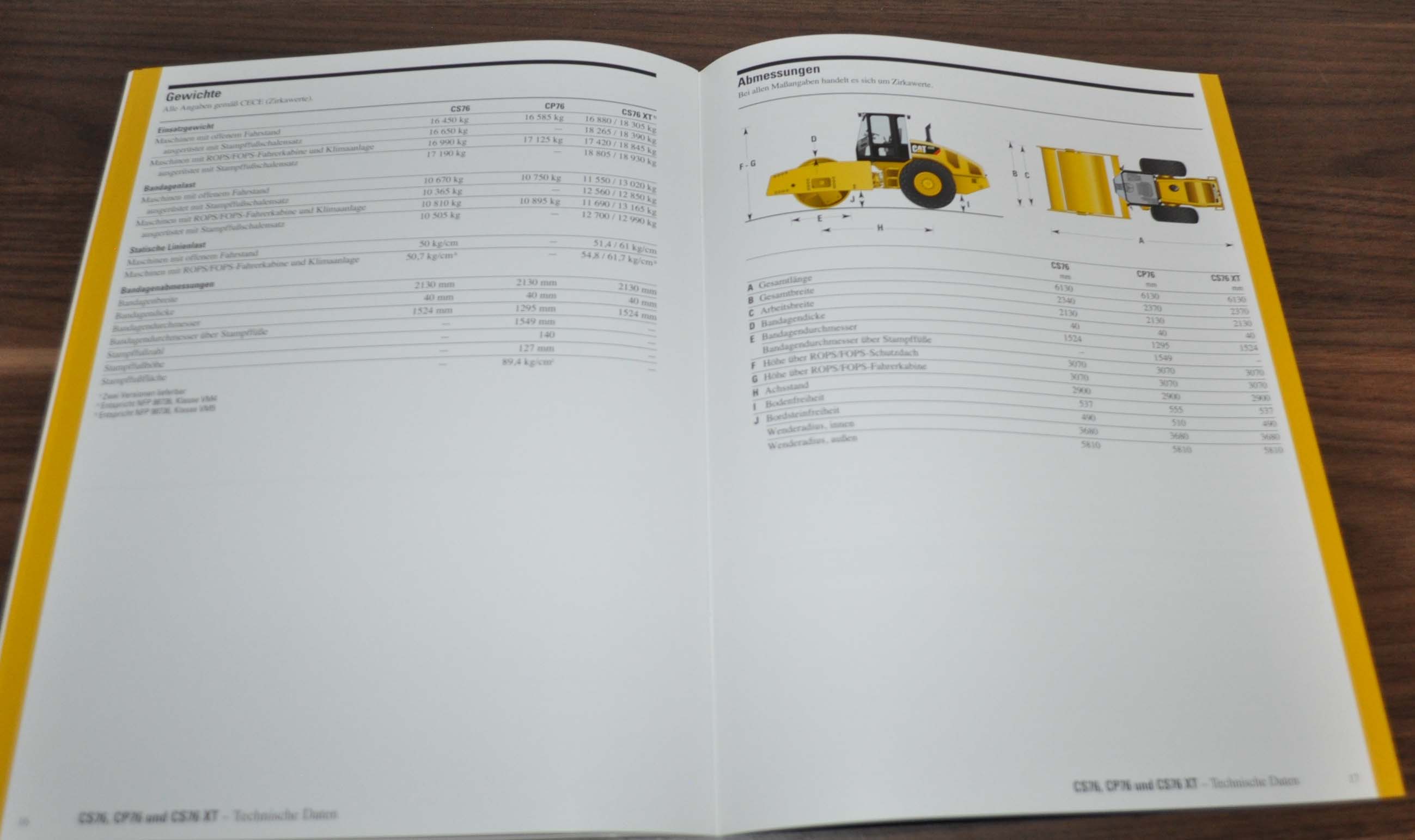 Caterpillar CS76 CP76 XT Walzenzug Soil Compactor Brochure Prospekt DE ...