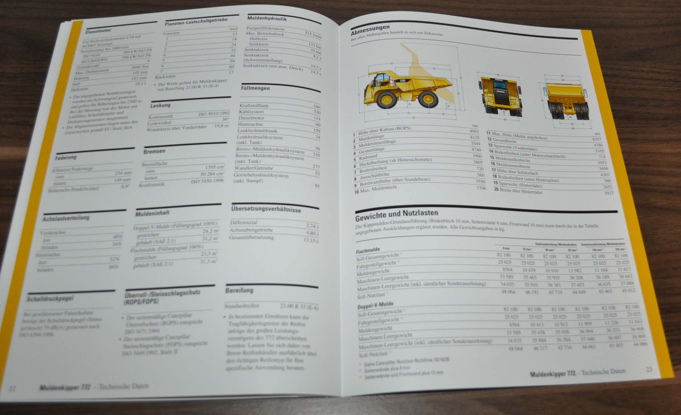Caterpillar 772 Muldenkipper Truck Dump Dumper Specification Brochure Prospekt – AUTO BROCHURE