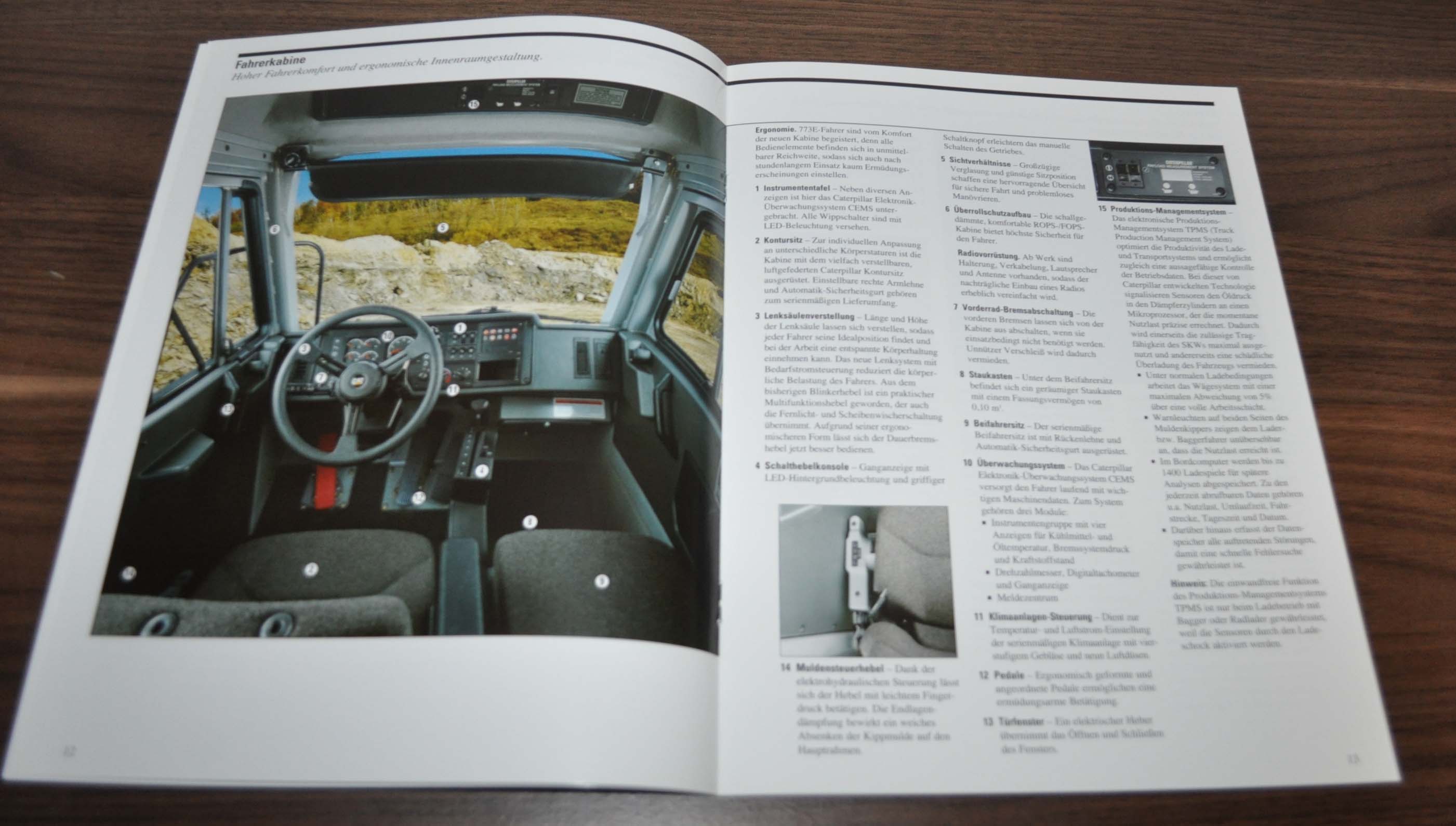 Caterpillar 773E Muldenkipper Truck Dump Dumper Specification Brochure Prospekt – AUTO BROCHURE