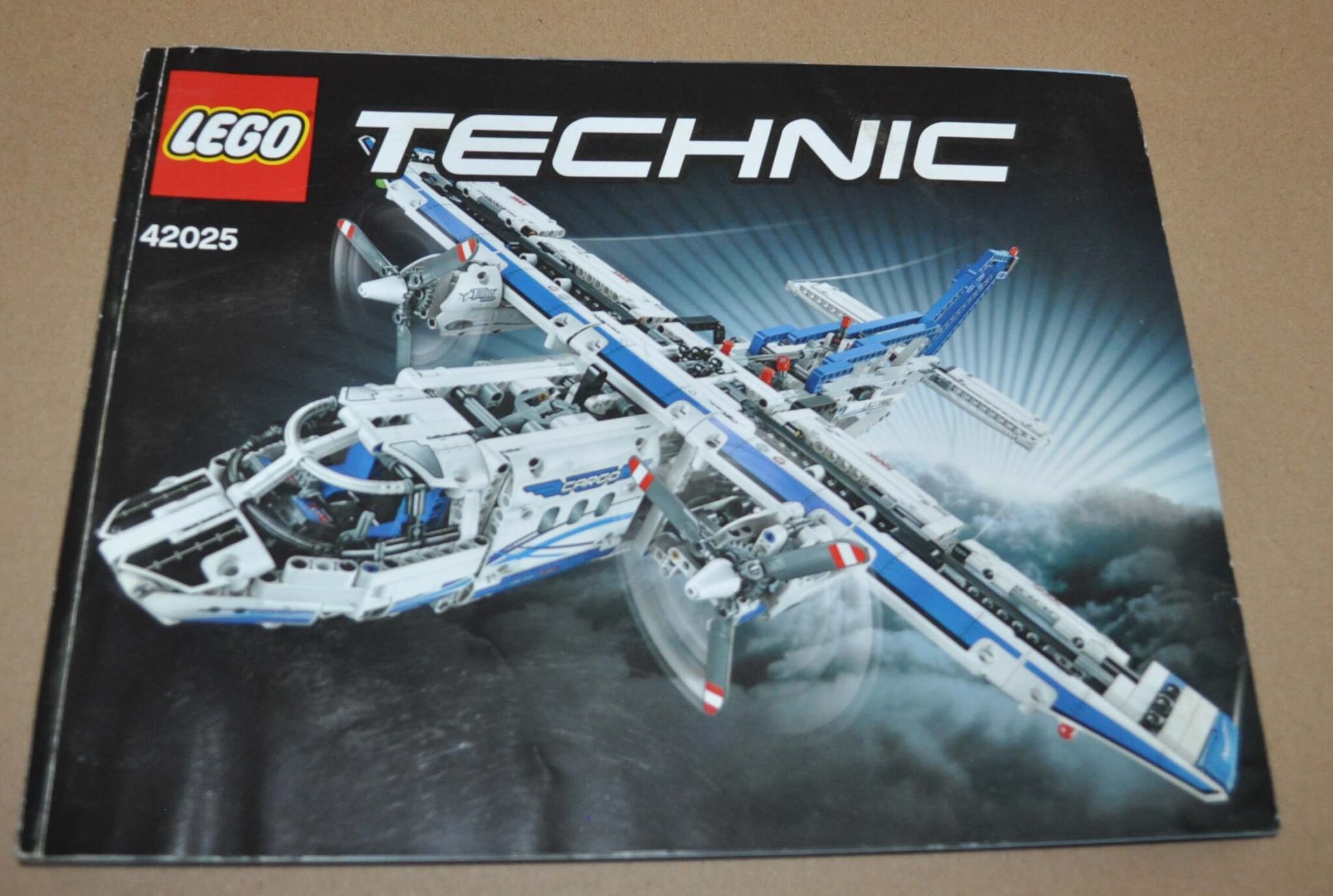 42025 LEGO Technic Catalog Brochure Prospekt – AUTO BROCHURE