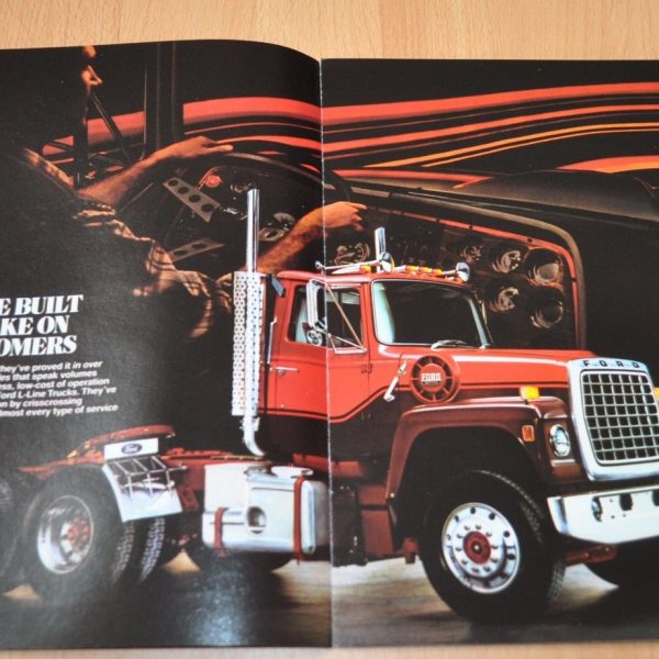 1983 Ford L-Line 800-9000 Series Truck Brochure Prospekt – AUTO BROCHURE